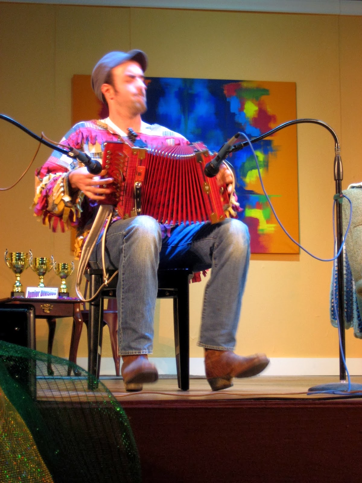 Living Rootless: Jennings, Louisiana: Squeezebox Shootout