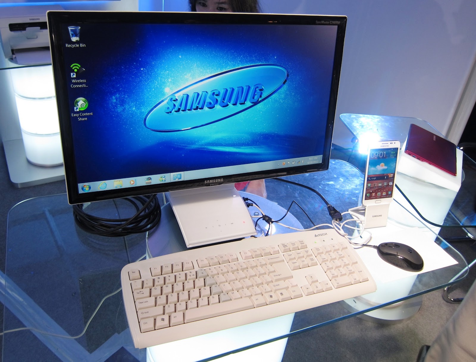 Samsung Launches Smart Station Monitor, Series 5 and 9 Notebooks ...