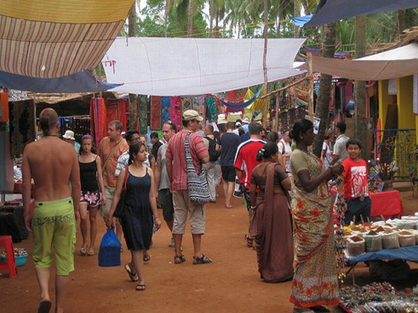 Flea Markets in Goa-Shopping and More | Goa Holiday Guide - Luxury and ...
