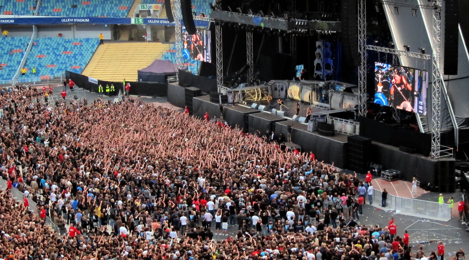 Click! Snap! Shot!: Iron Maiden - The Final Frontier Concert at Ullevi