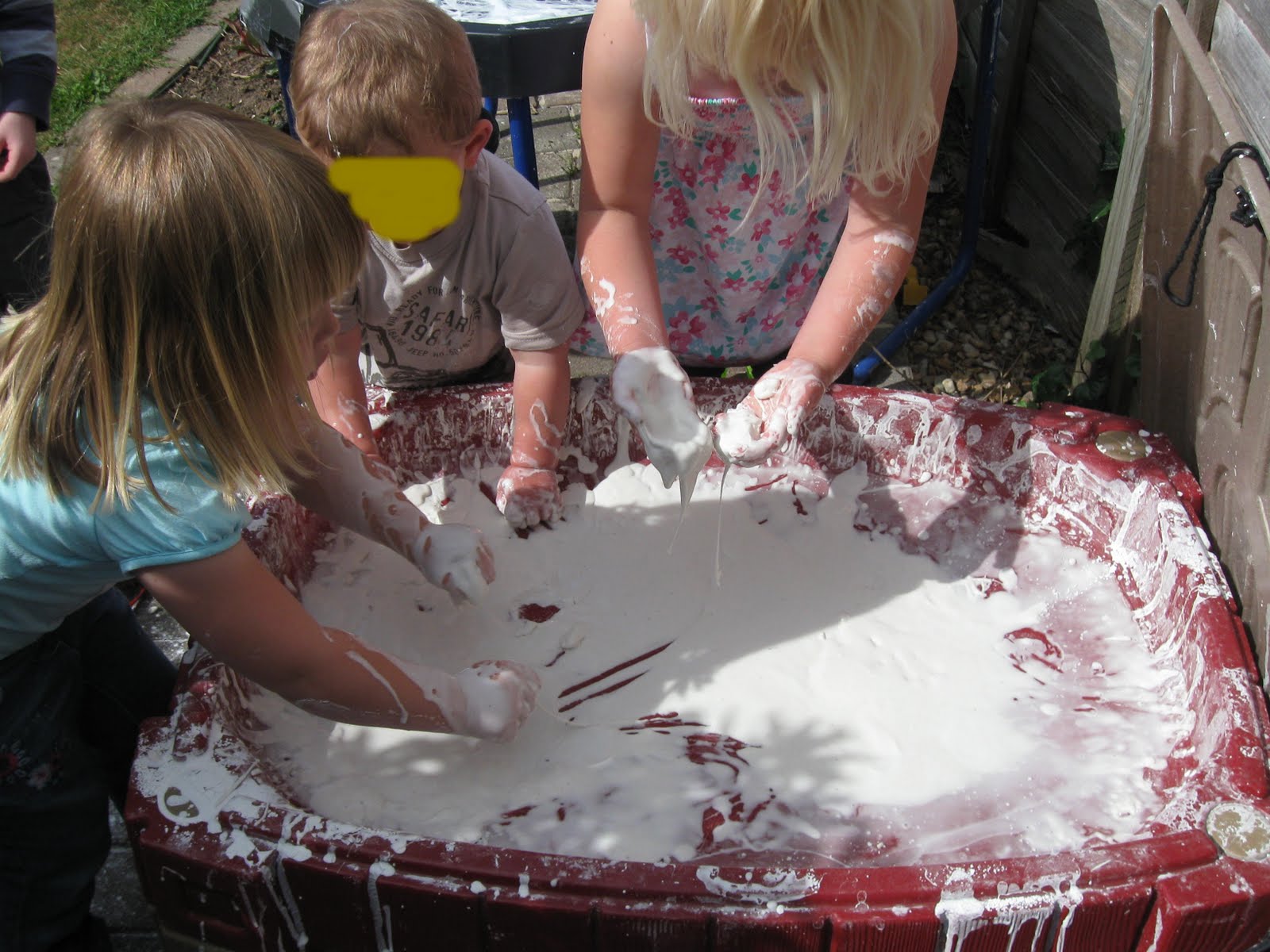 Pre-school Play: Gloop!