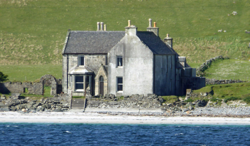 Marc Calhoun: Through the Sea-Gate - Ensay