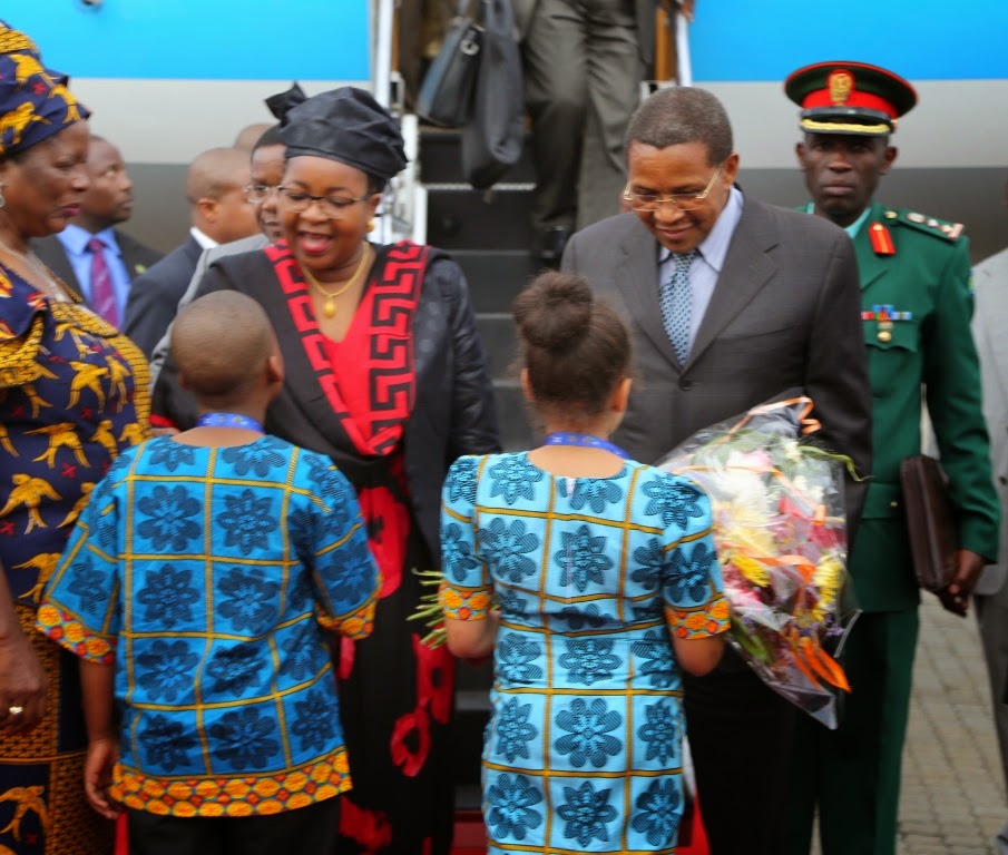 PRESIDENT KIKWETE ARRIVES IN NAMIBIA FOR PRESIDENTIAL INAUGURATION ...