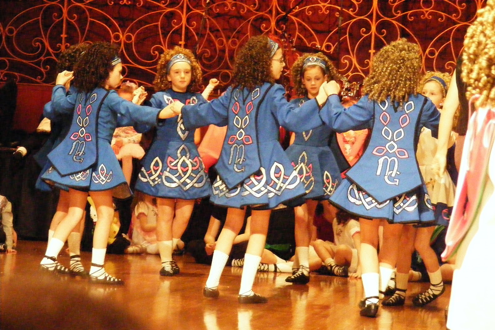 Scrumptious...: A ceili...