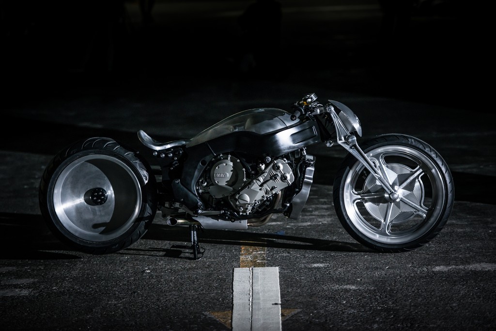 Ignite Straight Six - RocketGarage - Cafe Racer Magazine