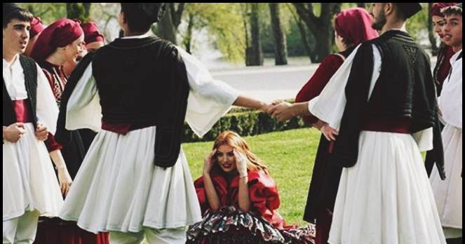 Versuri STEAUA IMSHATA Elena Gheorghe. Omagiu adus bunicii "tradus" in ...