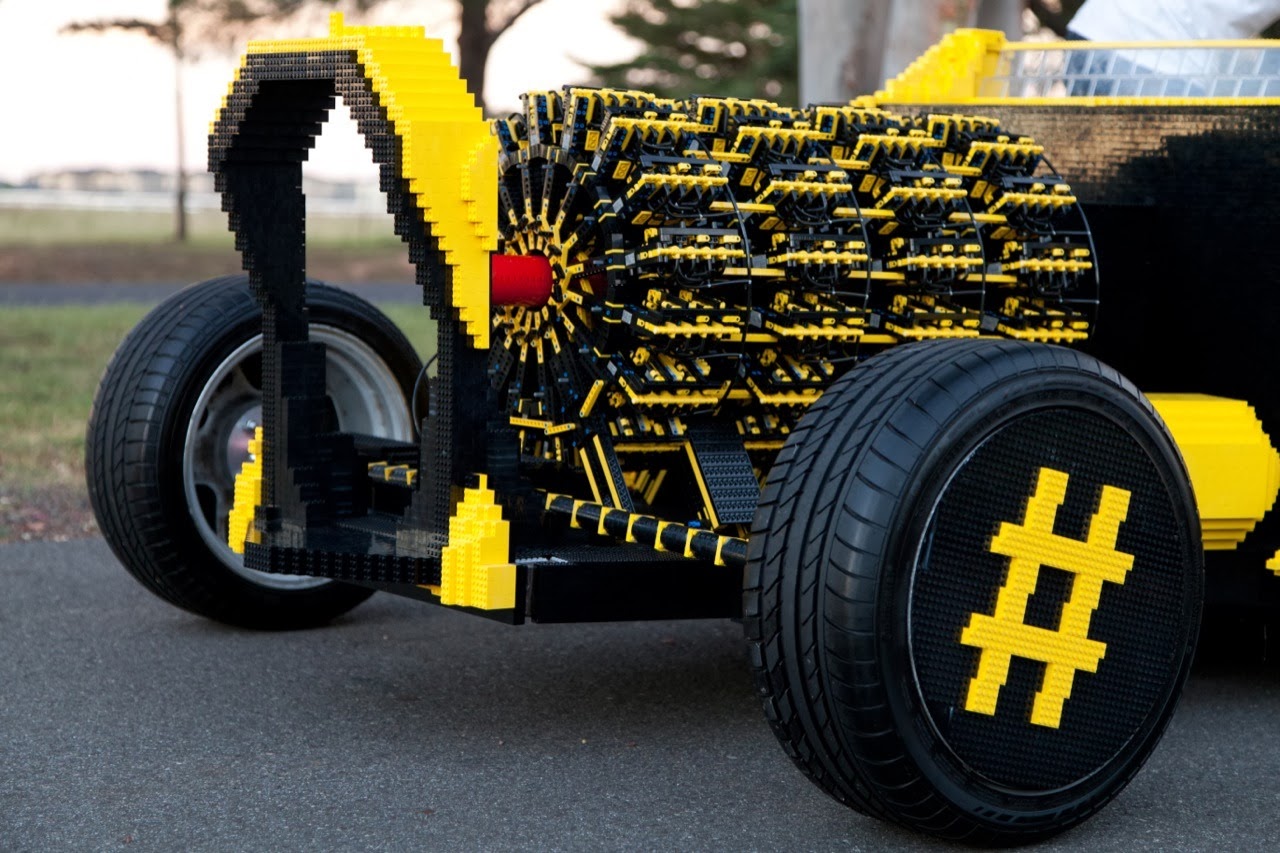 Fully Functional Air Powered Life Size LEGO Car! : ebeasts.com