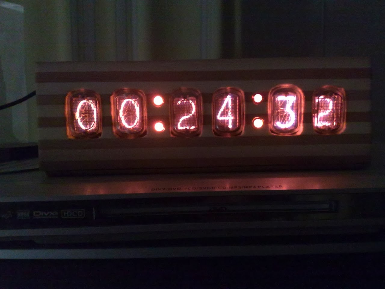 NiXIE: Часы Rokl и компания.