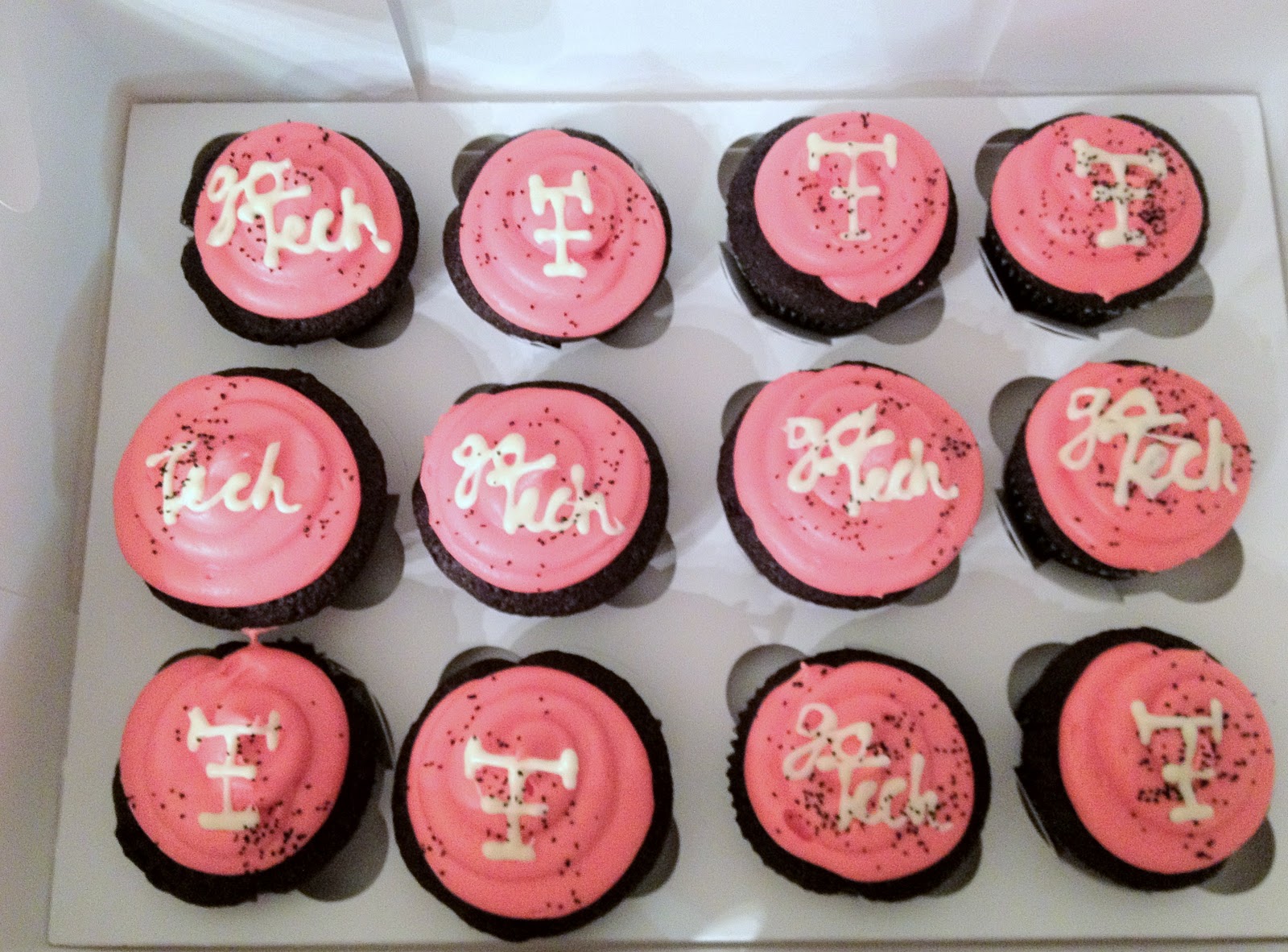 A Love for Cupcakes: Texas Tech Cupcakes