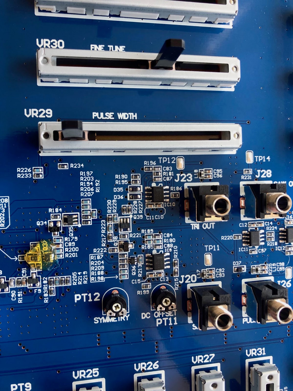 MATRIXSYNTH: Korg ARP 2600FS Goes Surface Mount