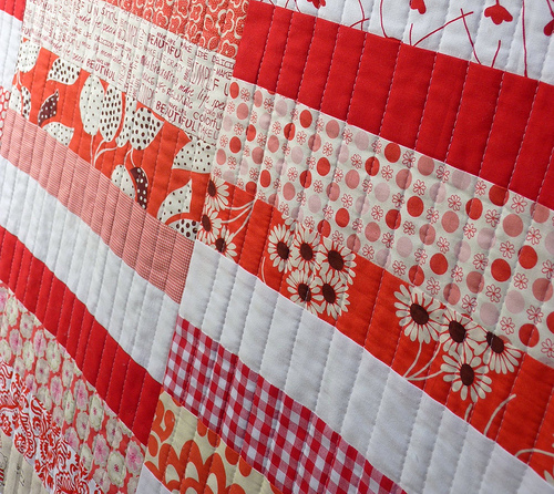 Red Pepper Quilts: The Red and White Coin Quilt