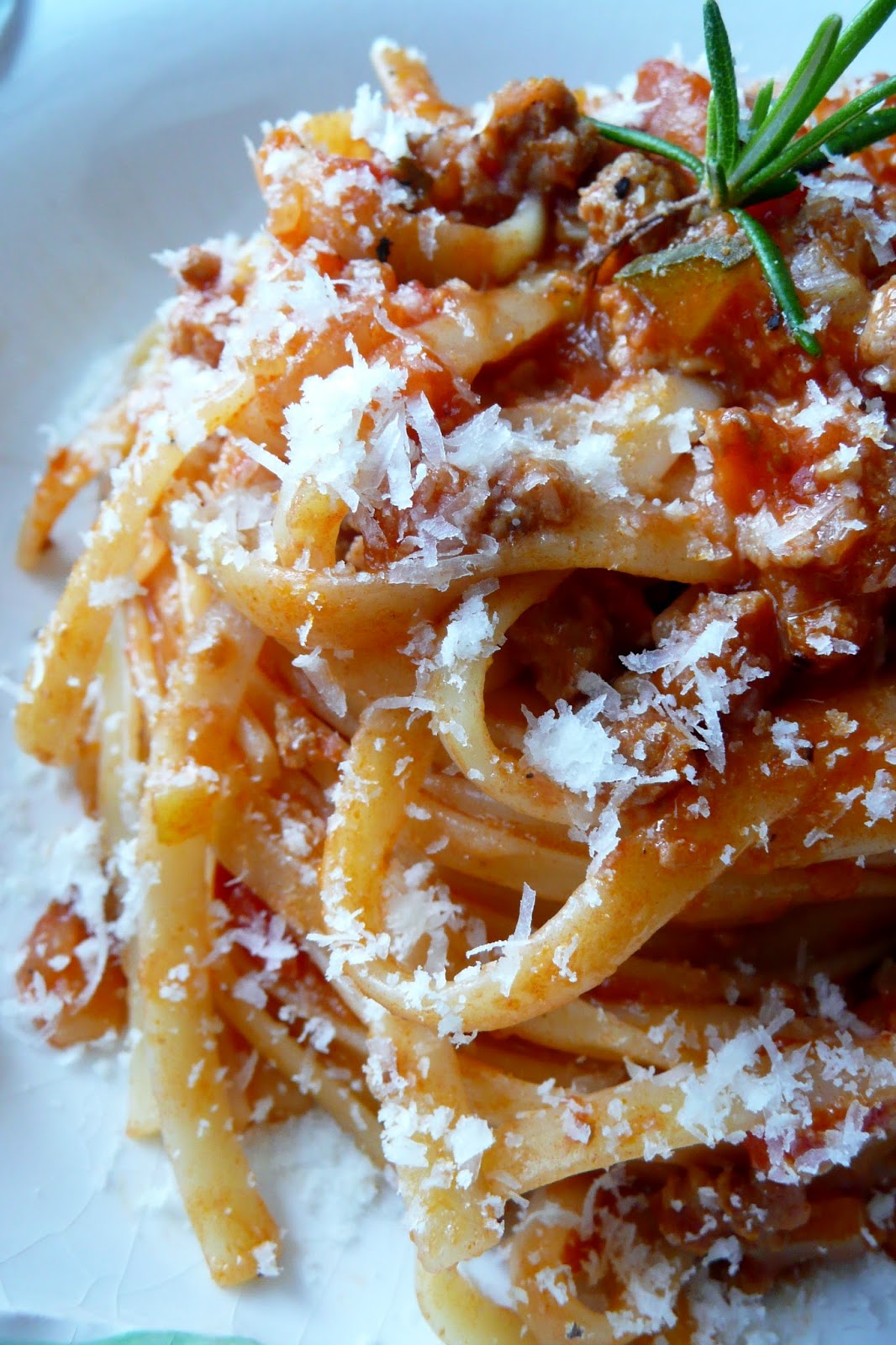 SycyliaSì!: TAGLIATELLE CON RAGU D'AGNELLO - TAGLIATELLE Z JAGNIĘCYM RAGU