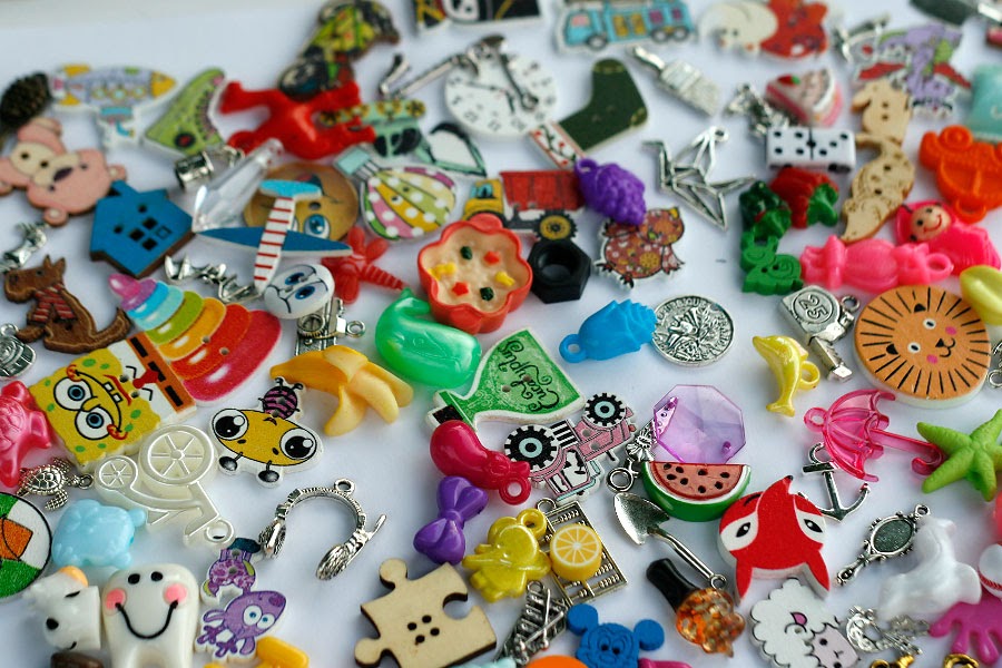 TomToy : Small mixed trinkets 2017