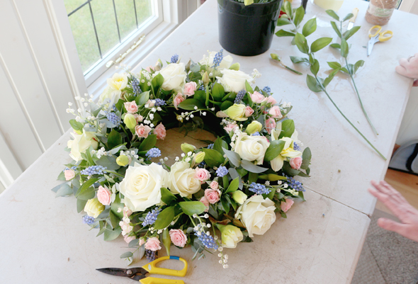 Leaff Design, Blog: Wreath Making With Fresh Florals // Creative Living