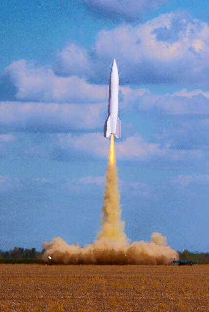 Model Rocket Building: Full Size V2 Launch