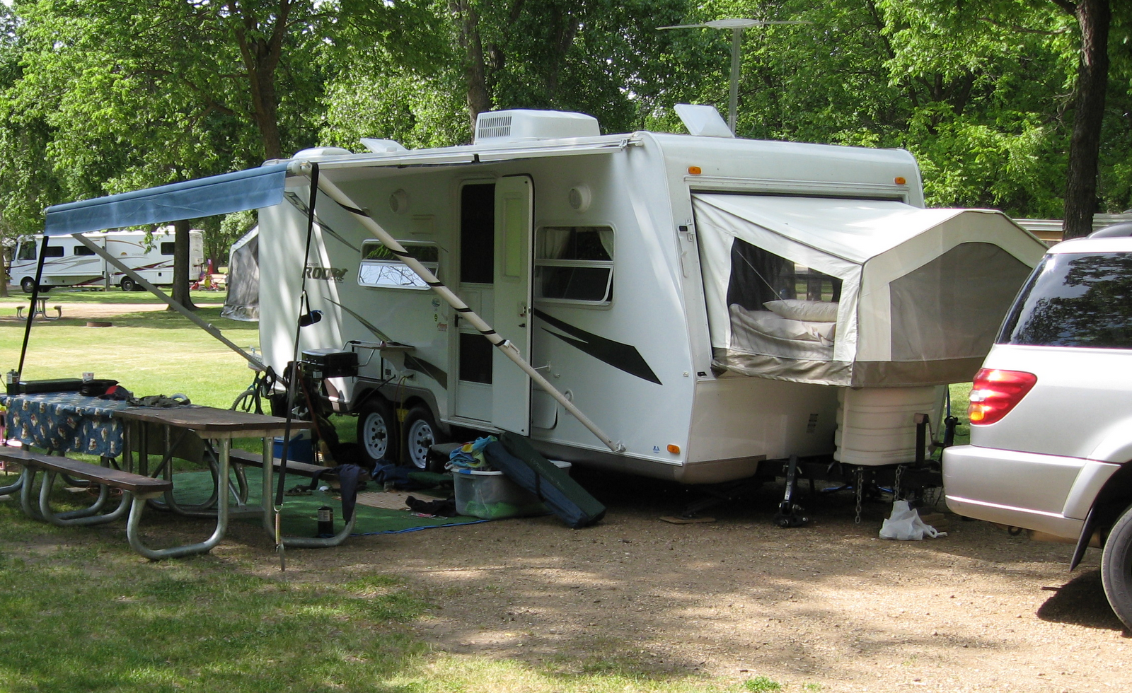 The Bendickson Family: Chicken RV