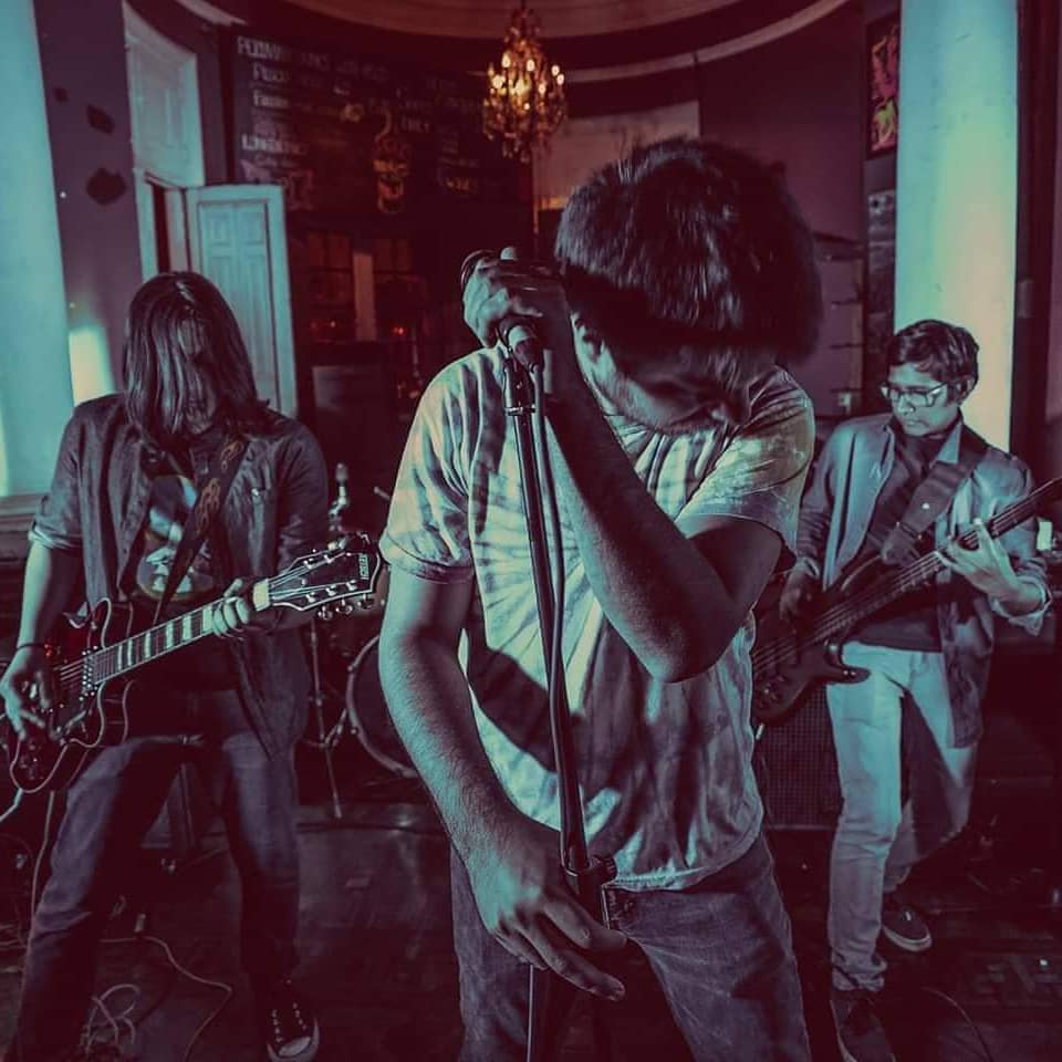 Earthquaker Rock Y Letras Hypernaut La Totalidad Cósmica Y El Sonido Que Provoca