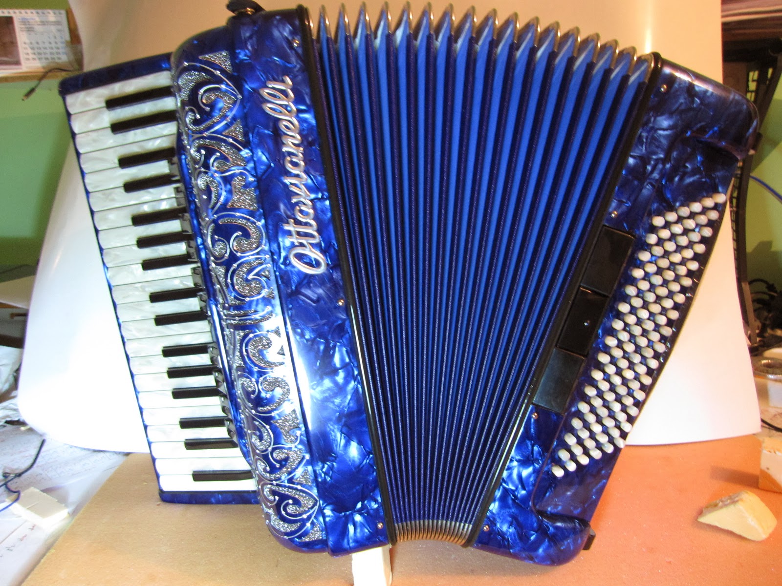 Acordeón Hobby: Acordeones
