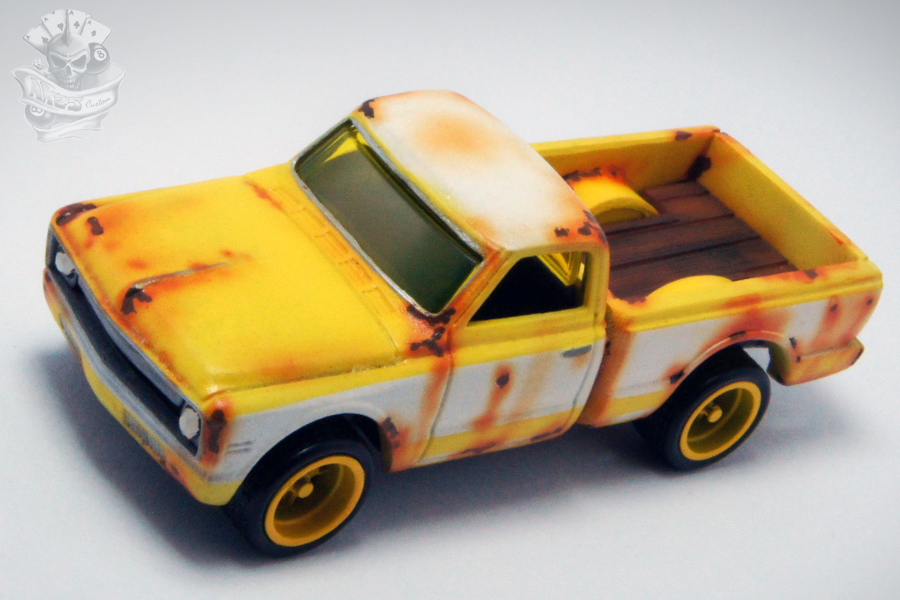 HWCustom: '69 Chevy Custom