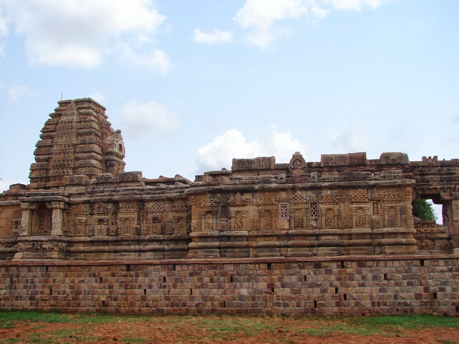 CHALUKYAS: Groups of monuments at Pattadakal