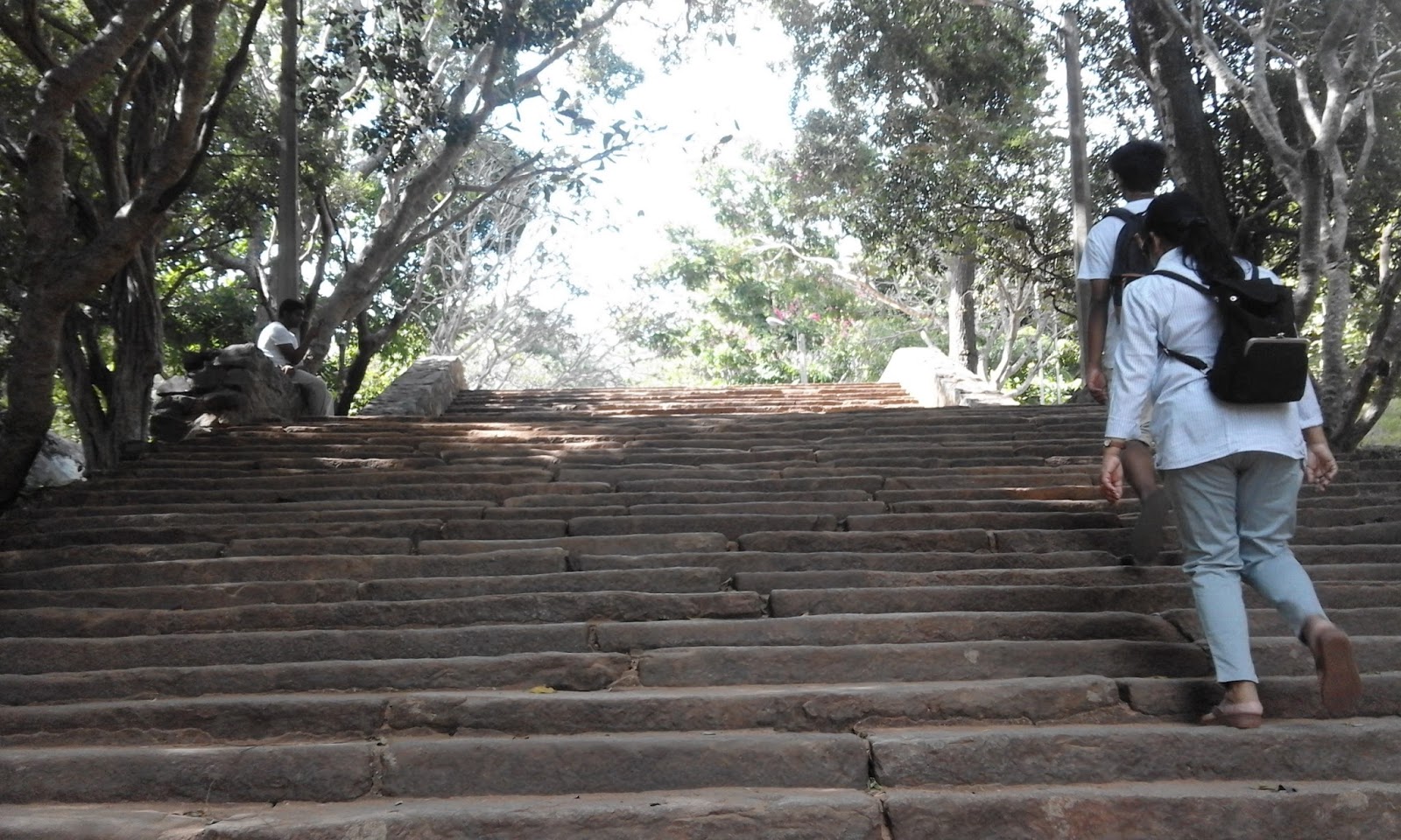 Girl With A Budget: Mihintale: The Rock That Burnt My Feet