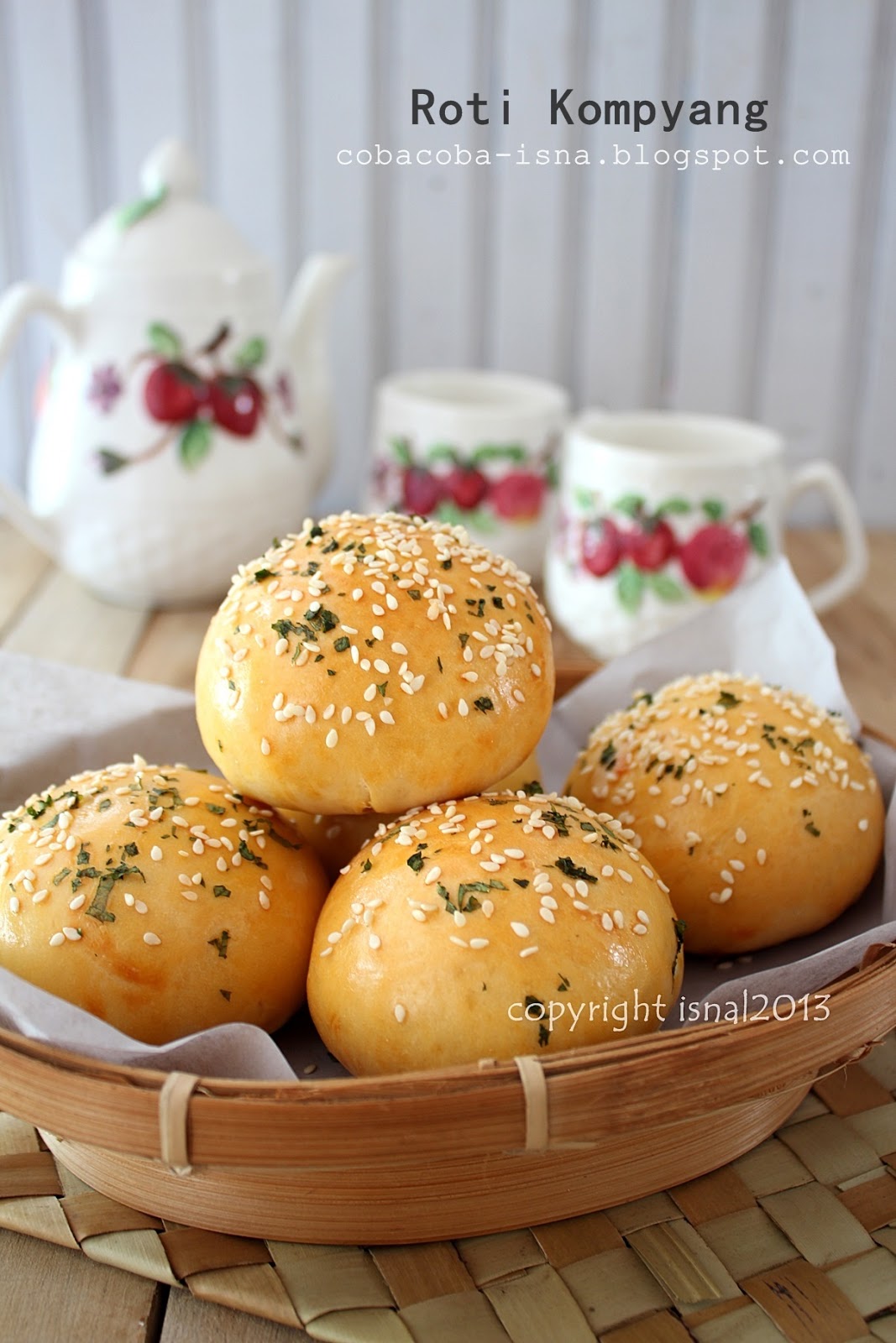 Coba-Coba Yuk.....: LBT#25 ROTI KOMPYANG