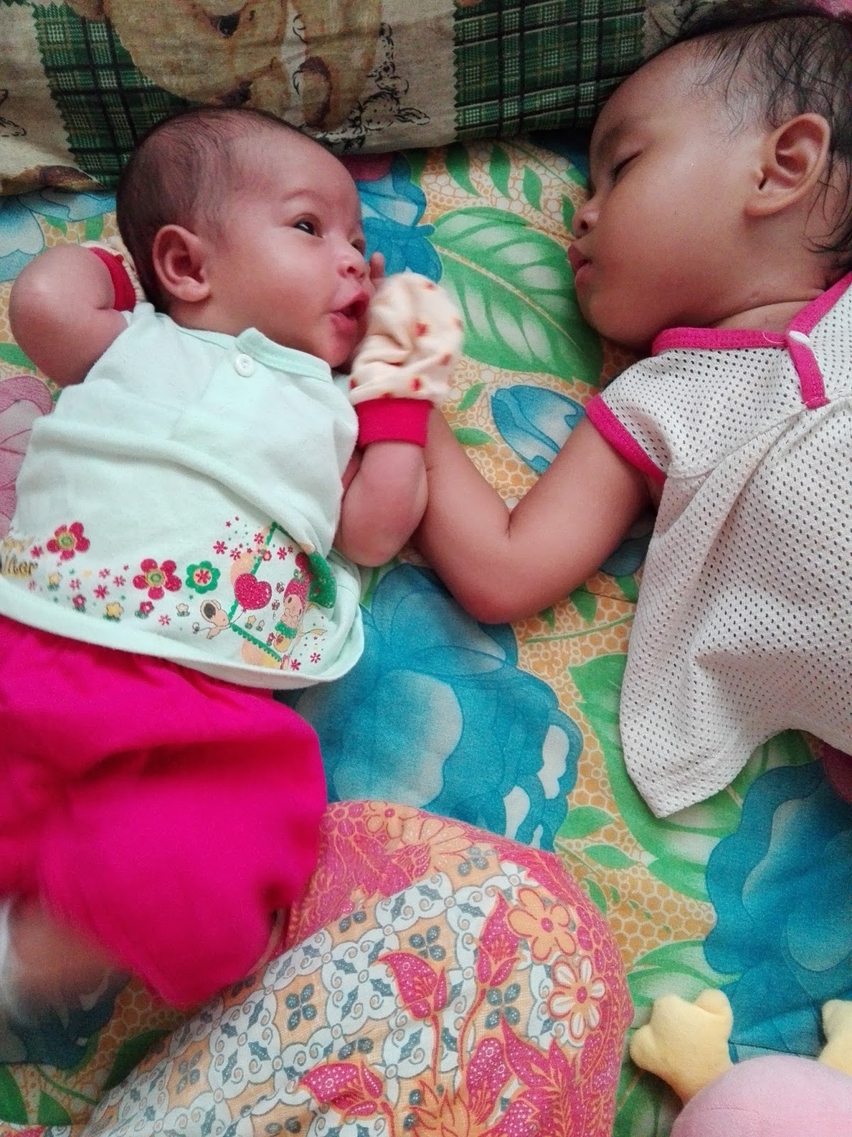 OFFICIALLY CUKUP SEBULAN BABY FARHANAH | Ceritera Si Gadis Biru