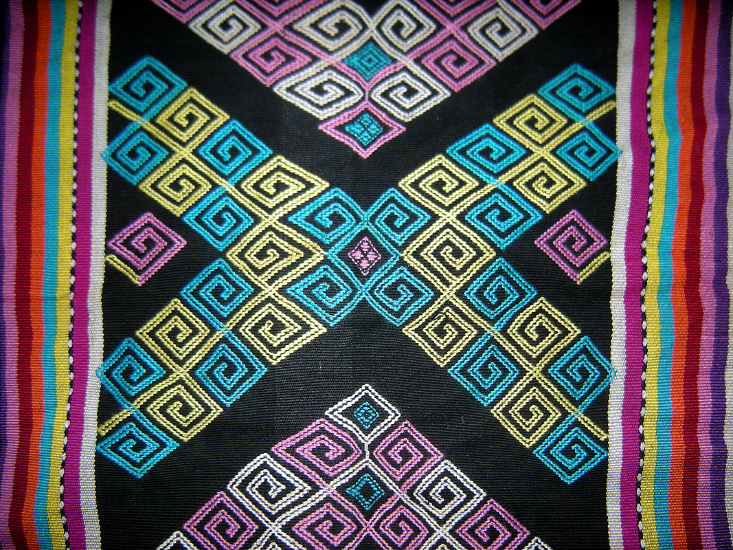 Vintage Miao Hmong Hill Tribe Northern Thailand Textile Fabric 苗族