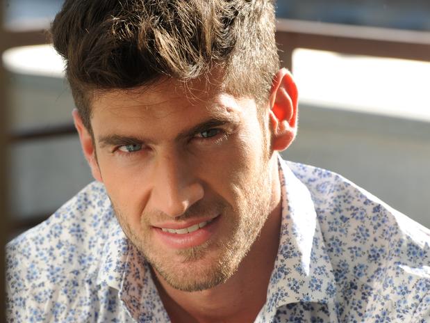 Valentin Benet Mundos Opuestos 2