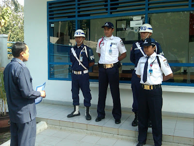 dress model of the present: SECURITY WANITA SITE PRADJA PHARIN (PRAFA ...