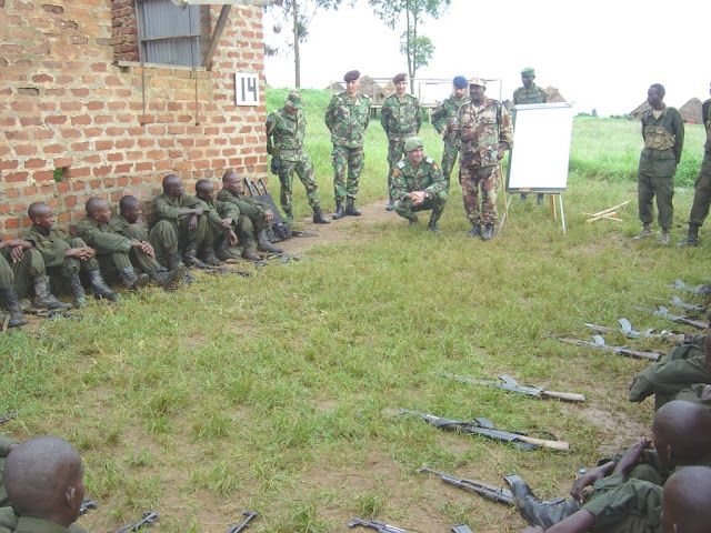 RANGERS & COISASDOMR: M558 - O C.T.O.E. no Uganda, pelo CMDT do CTOE ...