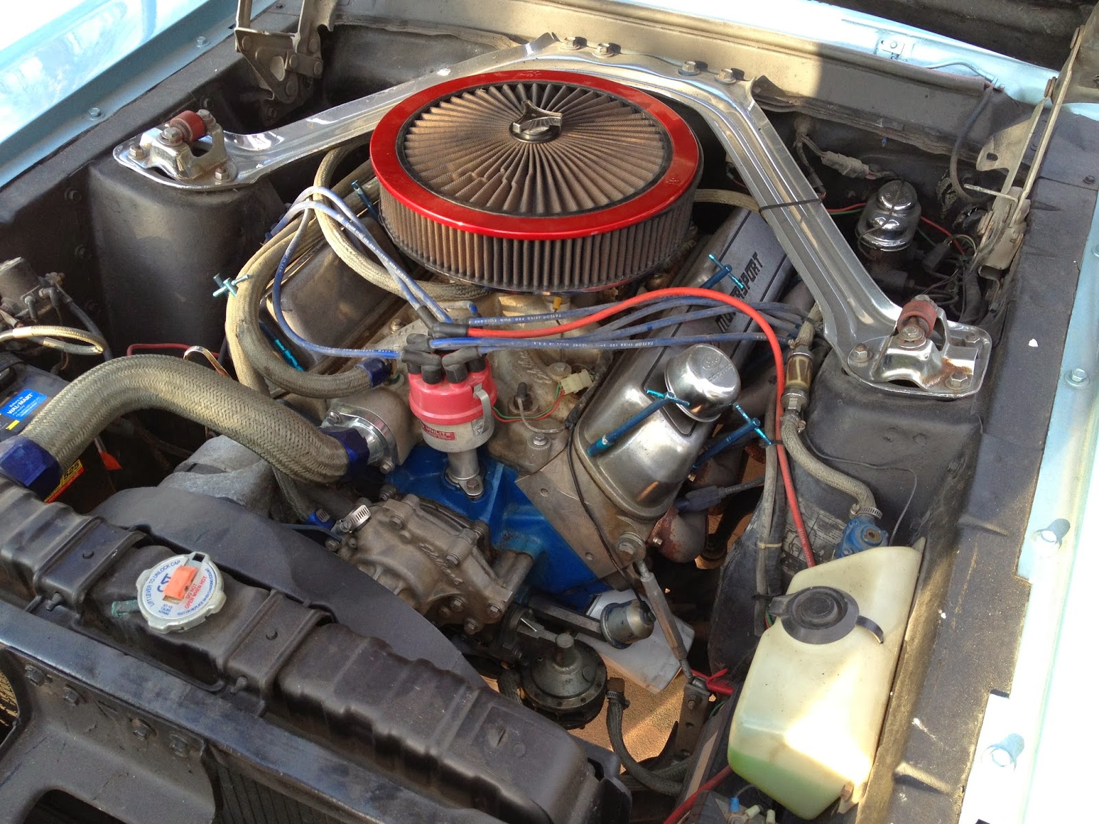 1968 Ford Mustang GT : under the hood