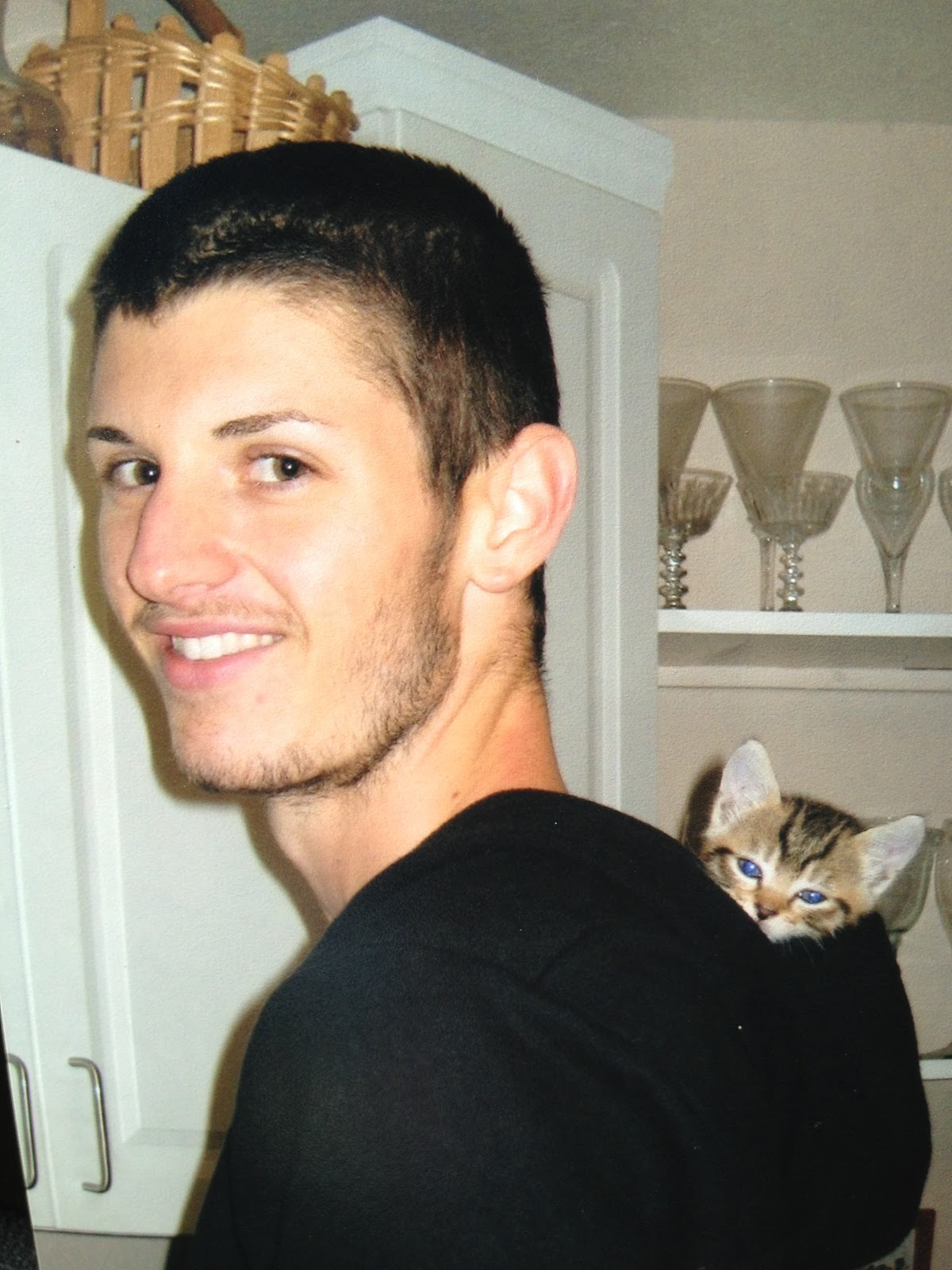 Investigative Journalist Randy Economy: Derek Pinski in custody; Wanted ...