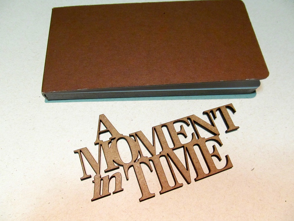 Marion Smith Designs: Fake Carved title tutorial by Ana Paula Leal