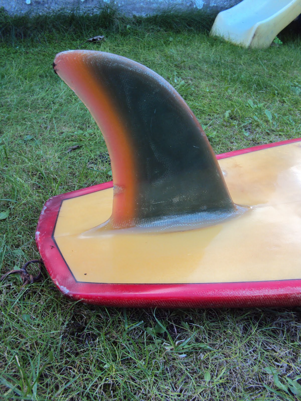 vintage surfboard collector UK: Tris fish and diamond tail