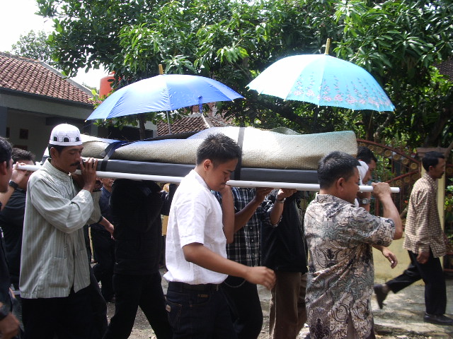 setiap orang harus memikirkan bagaimana pengakhiran hidup kita sama ada ...