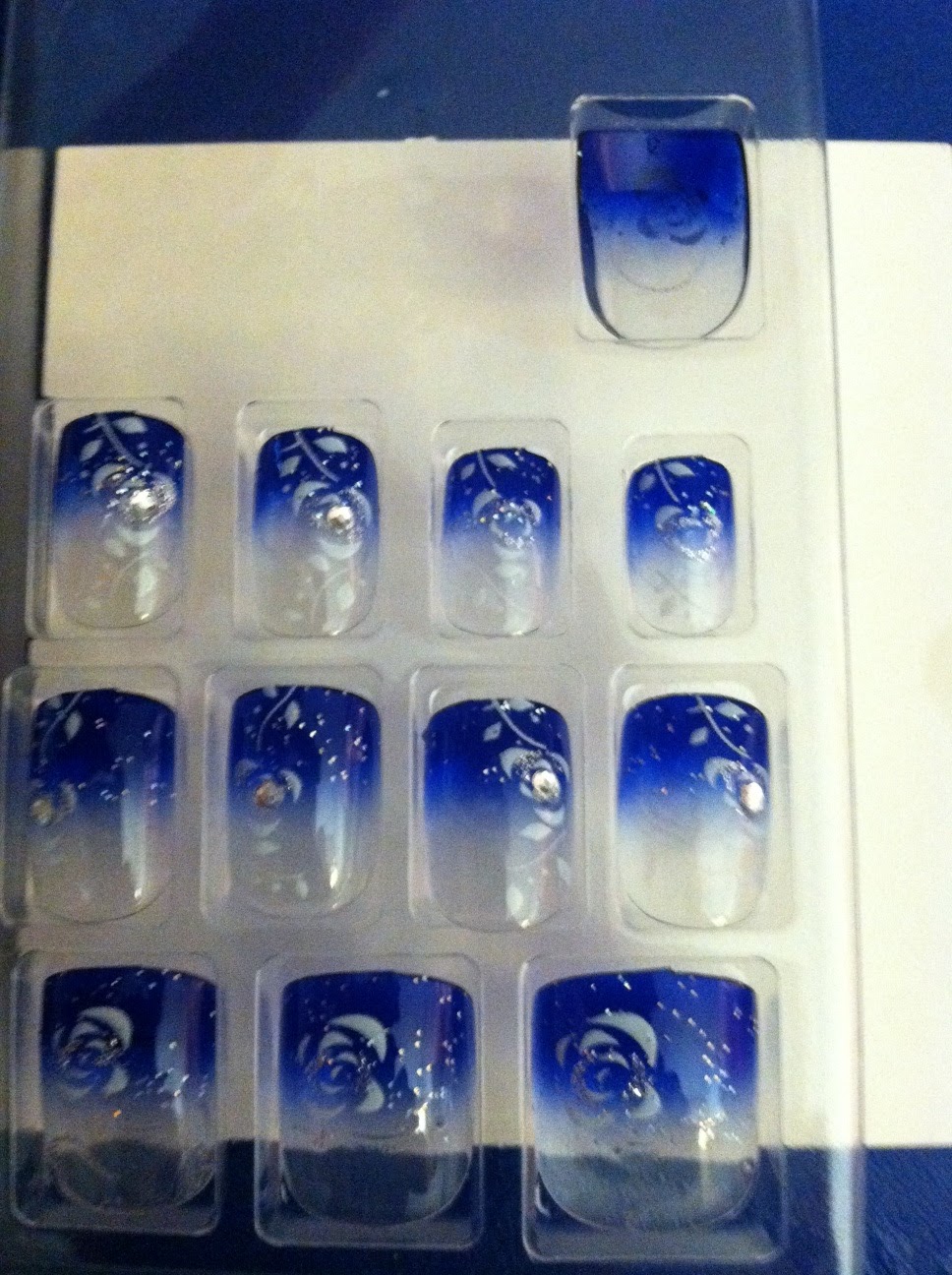 Tiny plastic fingernails: Kiss Stick On Nails Review