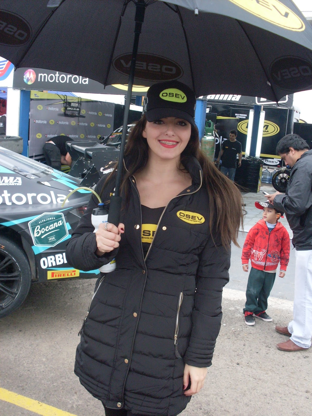 LAS PROMOTORAS DEL "TOP RACE" EN CHACO..!! - 100% FIERRO