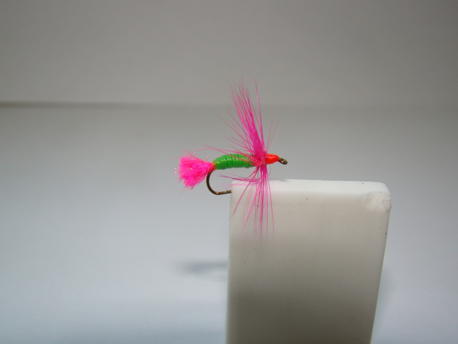 Pescuit cu musca artificiala: Taparina ROSIOARA