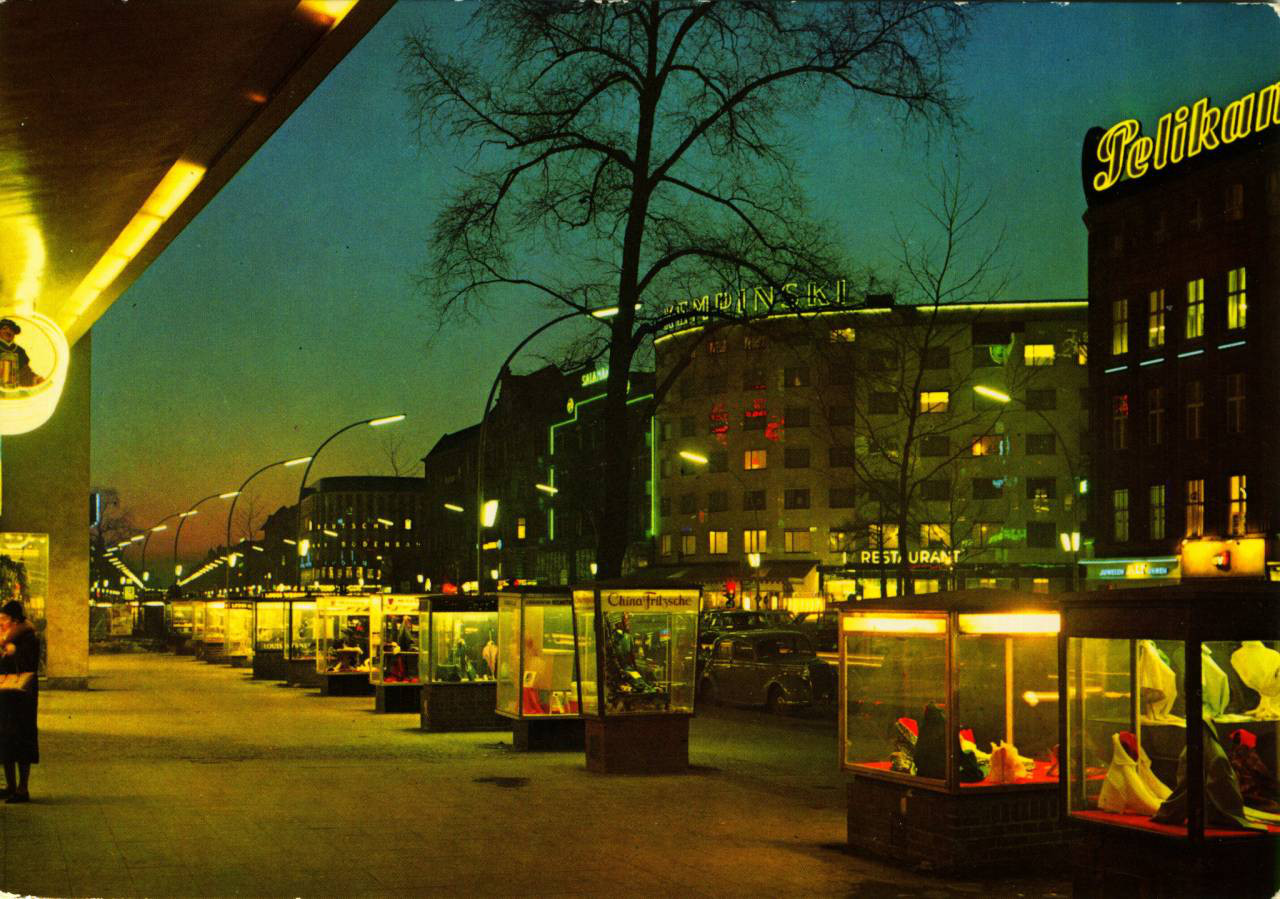 30 Brilliant Vintage Postcards That Show Everyday Life of West Berlin ...