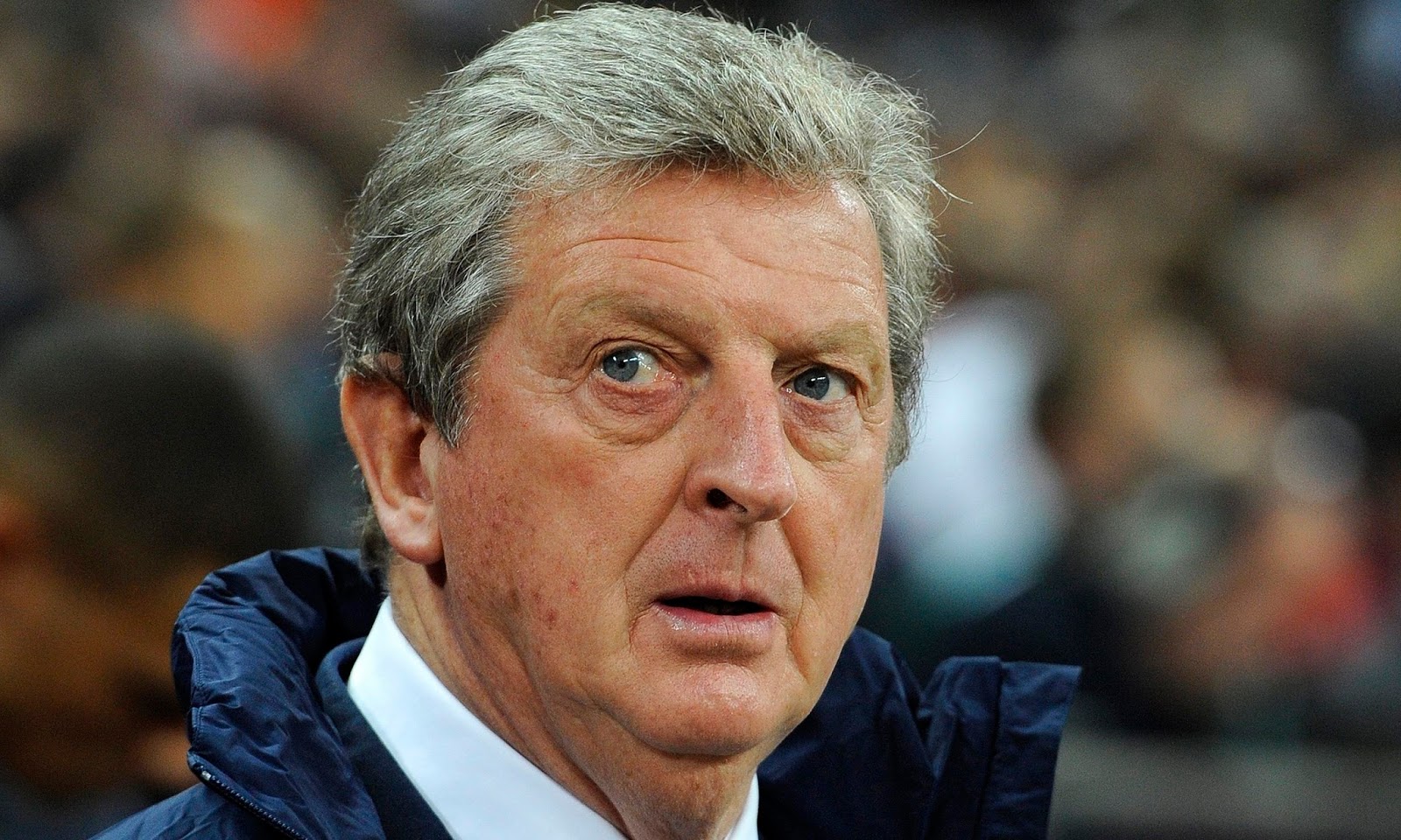 KALAH, ROY HODGSON SEMANGATI SKUAD INGGRIS | Berita bola terbaru