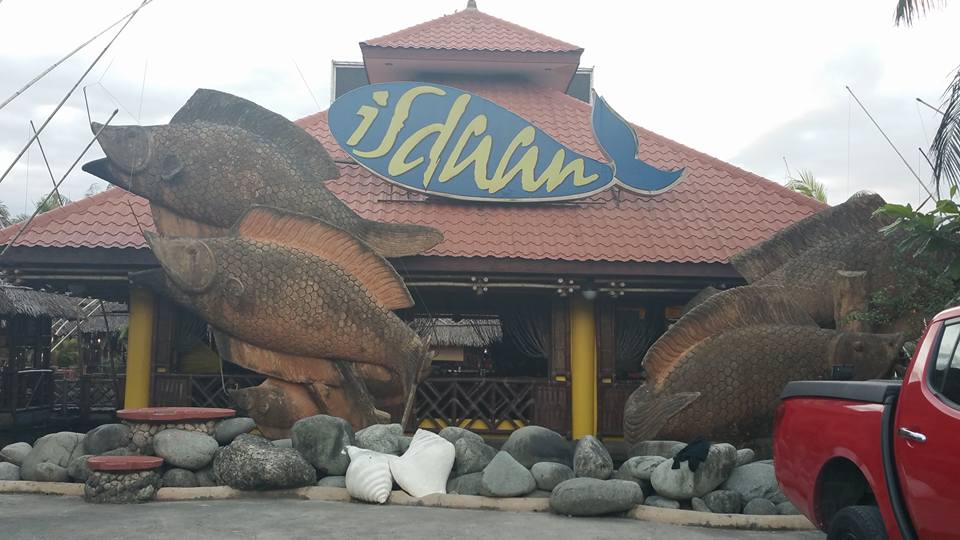 Isdaan Floating Restaurant and Fun Park, Gerona, Tarlac - AnneVenturousLife