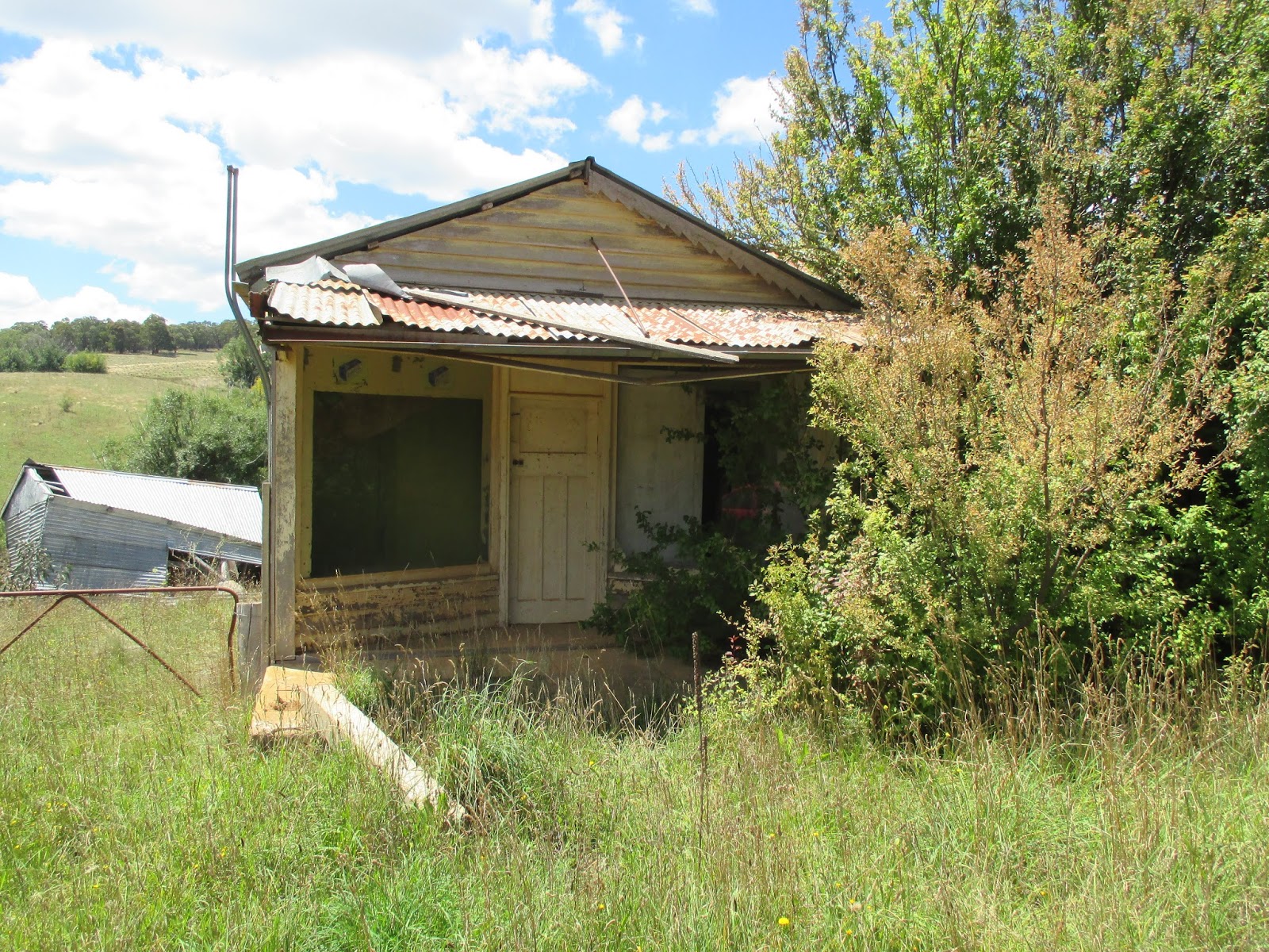 Dave Wheeler's Thoughts & Yarns: A CANBERRA BOY VISITS JERANGLE