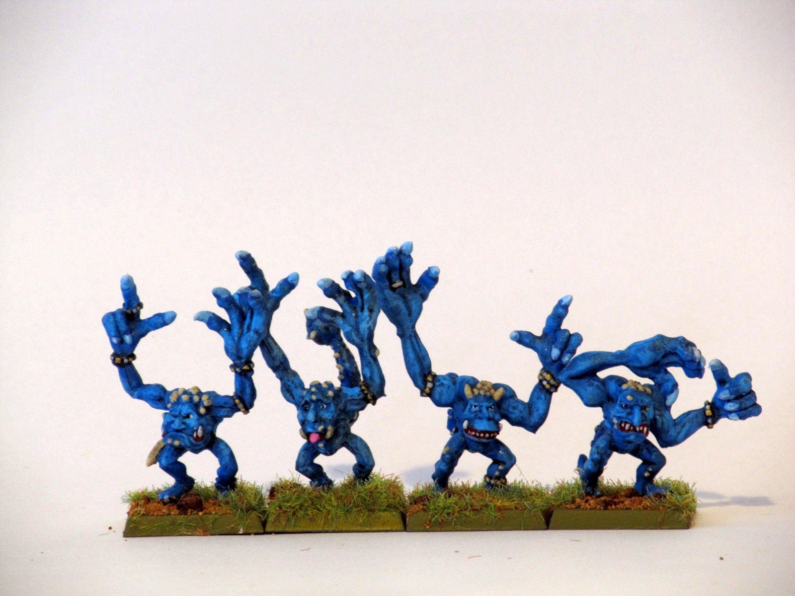 Ruronts Warhammer Blog: A couple of blue horrors