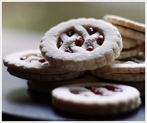 Art, Crafts and Decor by 58 Cherries: Chantilly Raspberry Cookies