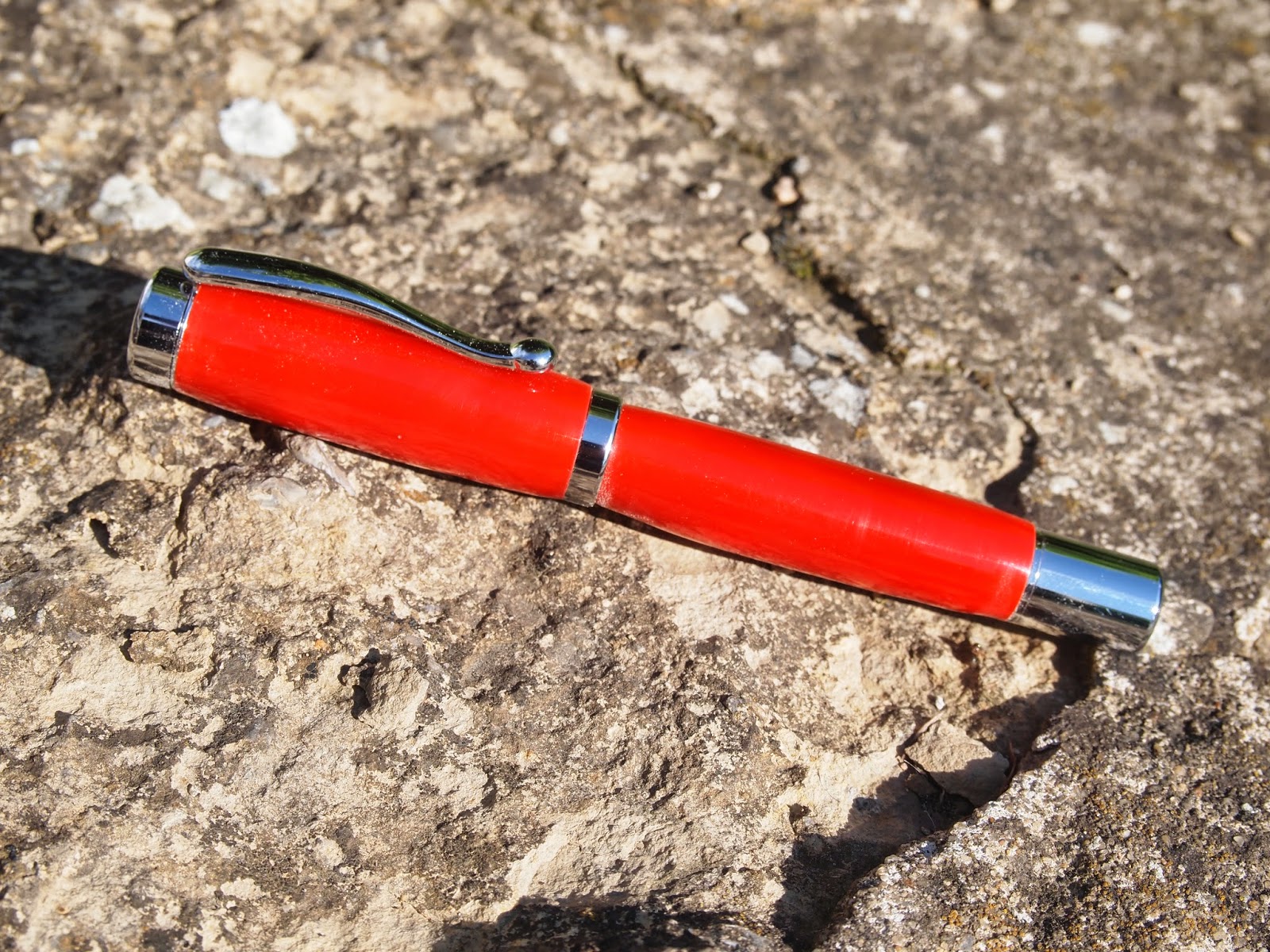 creation jb bois: Pierre de lait ou galalithe