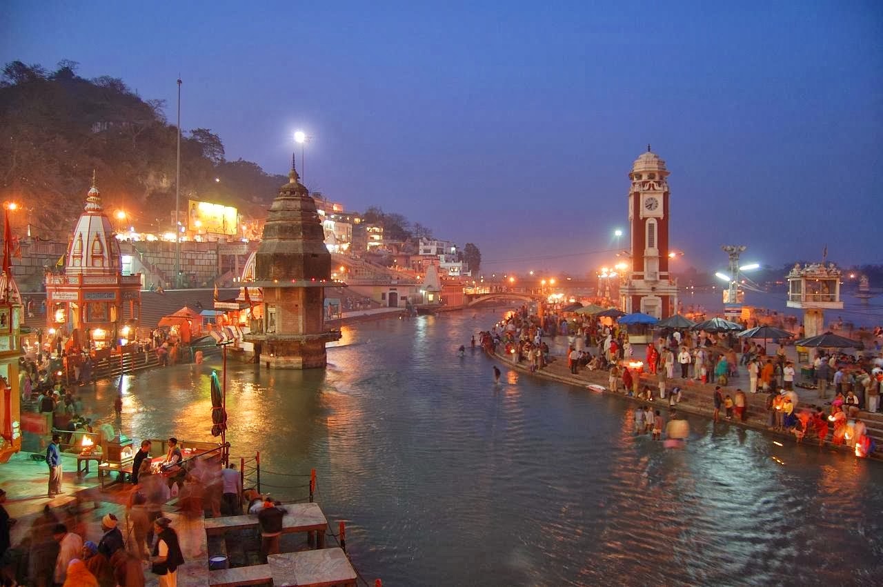 Haridwar - Hindu Pilgrim HD Wallpaper For Desktop - HD Wallpaper Pictures