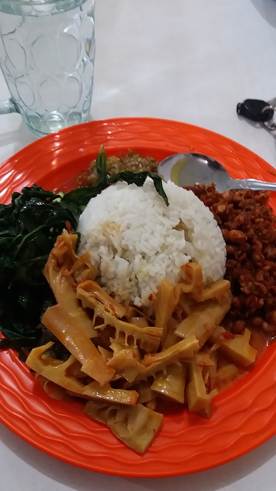 Menu Sepiring Nasi Makan