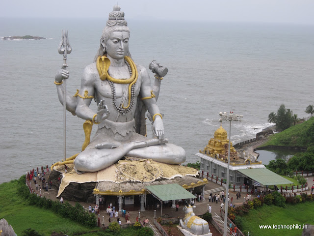 Murudeshwara Temple and Beach