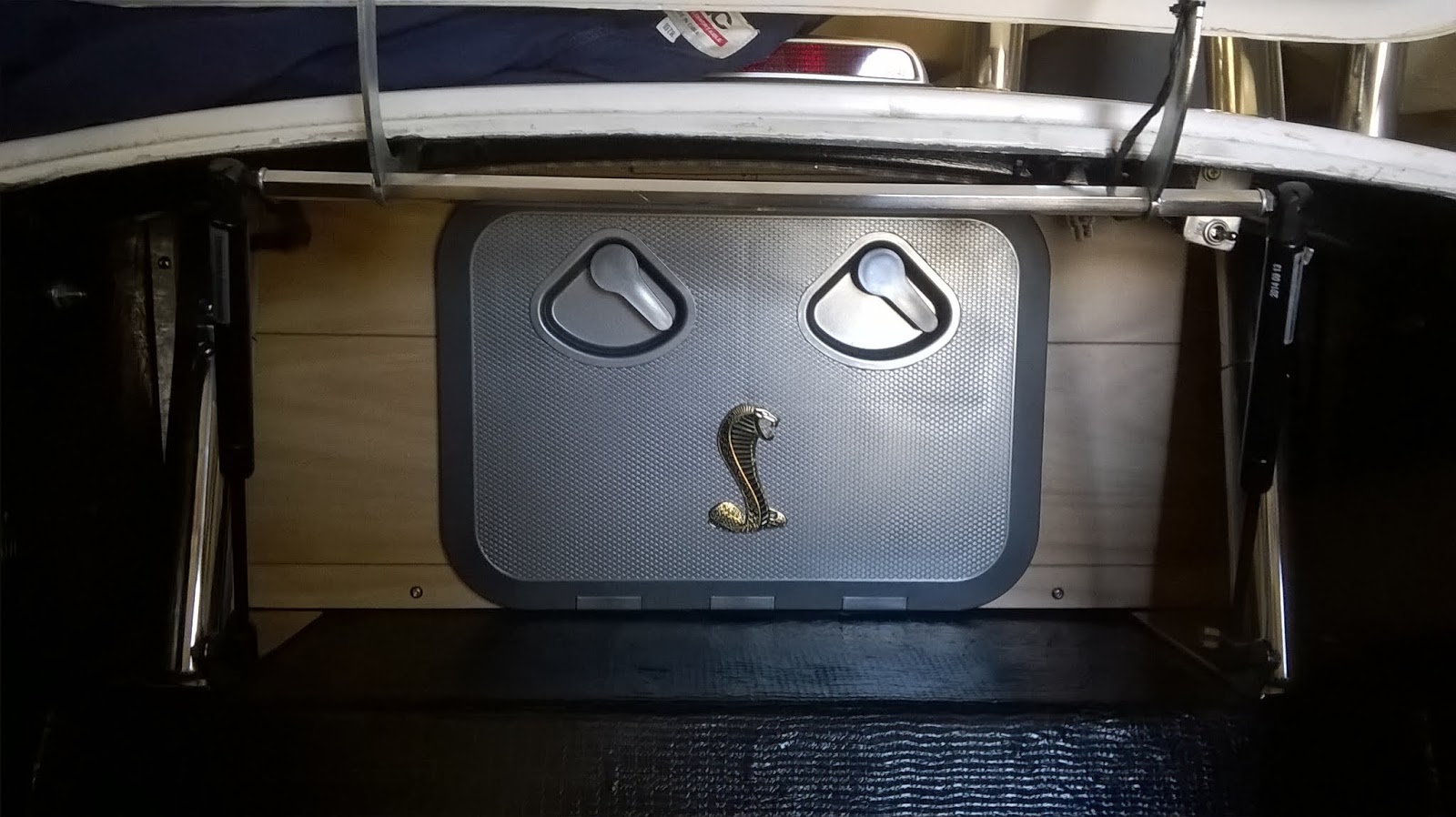 Classic Revival AC Cobra Replica SC 427 : Boot rear panel and battery ...